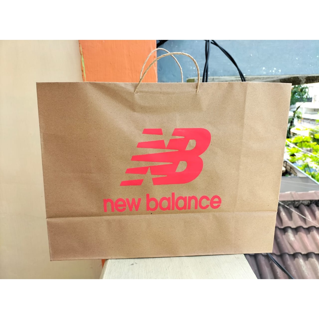 Jual Paperbag NEW BALANCE Original 35x14x24 CM Coklat Tempat ...