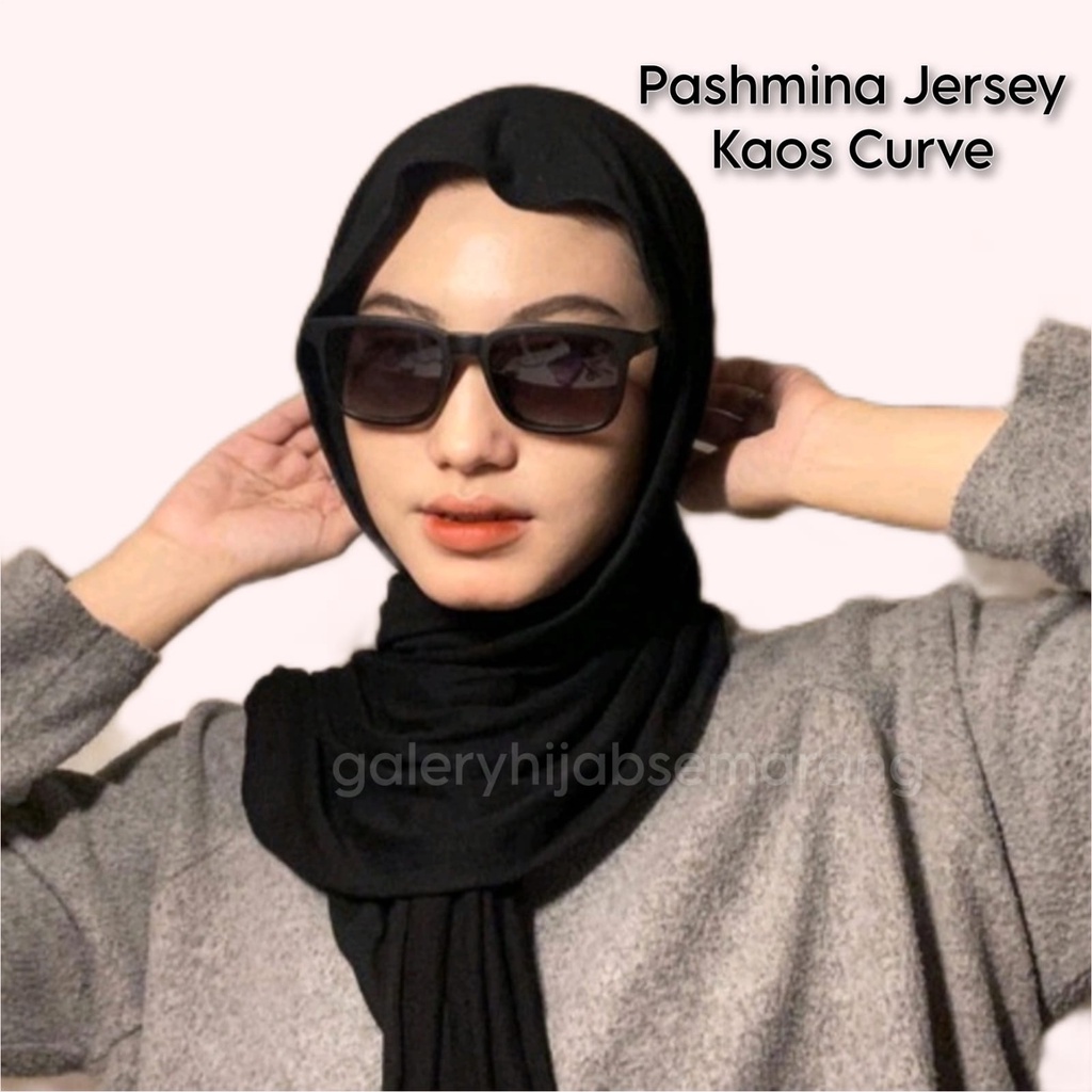 Jual Pashmina Kaos Pashmina Jersey Oval Flowy Premium Hijab Strect Pasmina kaos rayon Oval non ...