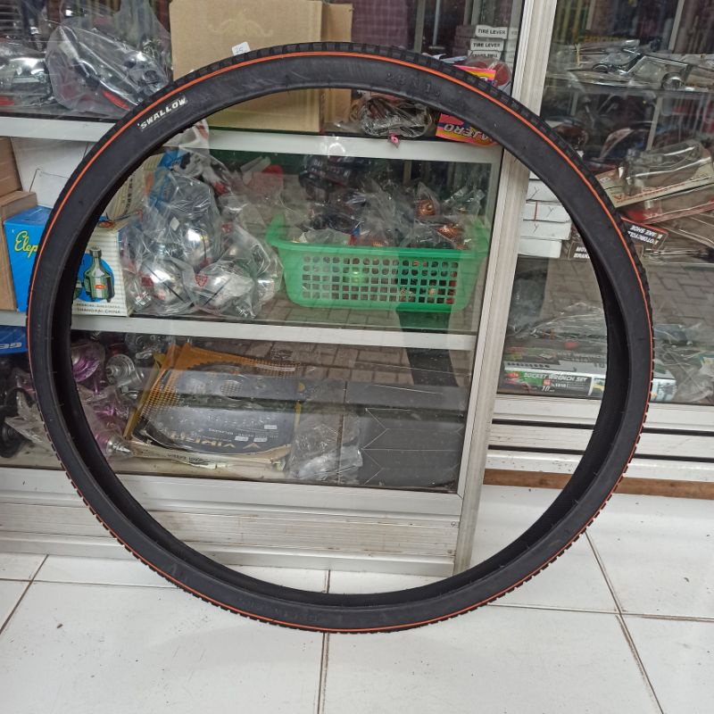 Jual Ban Luar Sepeda Onthel,Kebo Ukuran 28×1 1/2 Hitam Lis Oren Merk Swallow | Shopee Indonesia