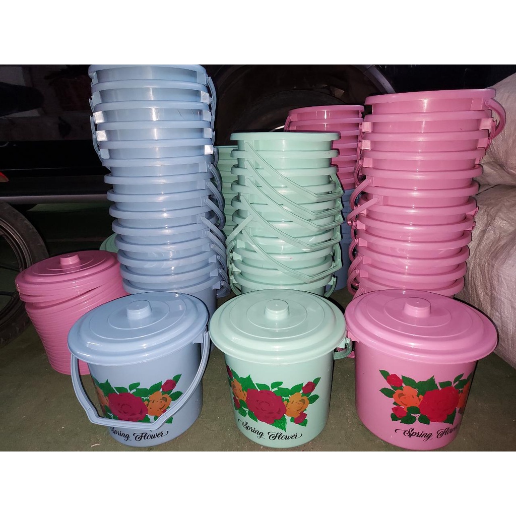 Jual TIMBA/ EMBER PLASTIK + TUTUP 2,5 GALON/ Ember Plastik | Shopee ...