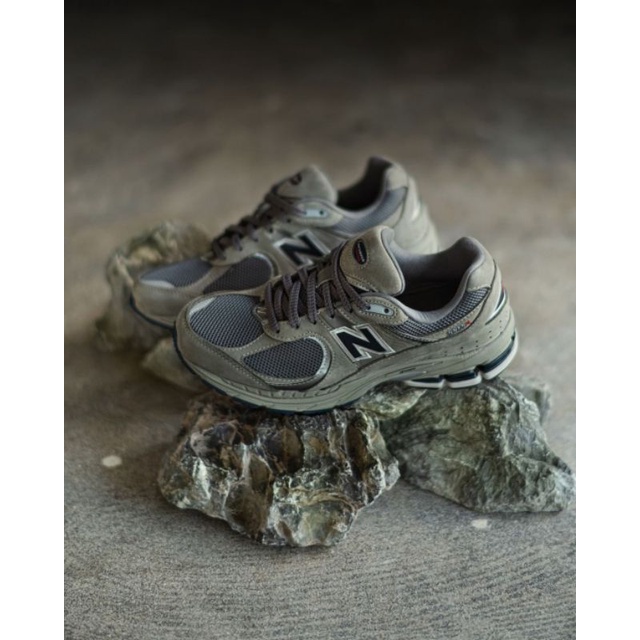Jual NEW BALANCE 2002R LIGHT GREY ORIGINAL RESMI | Shopee Indonesia