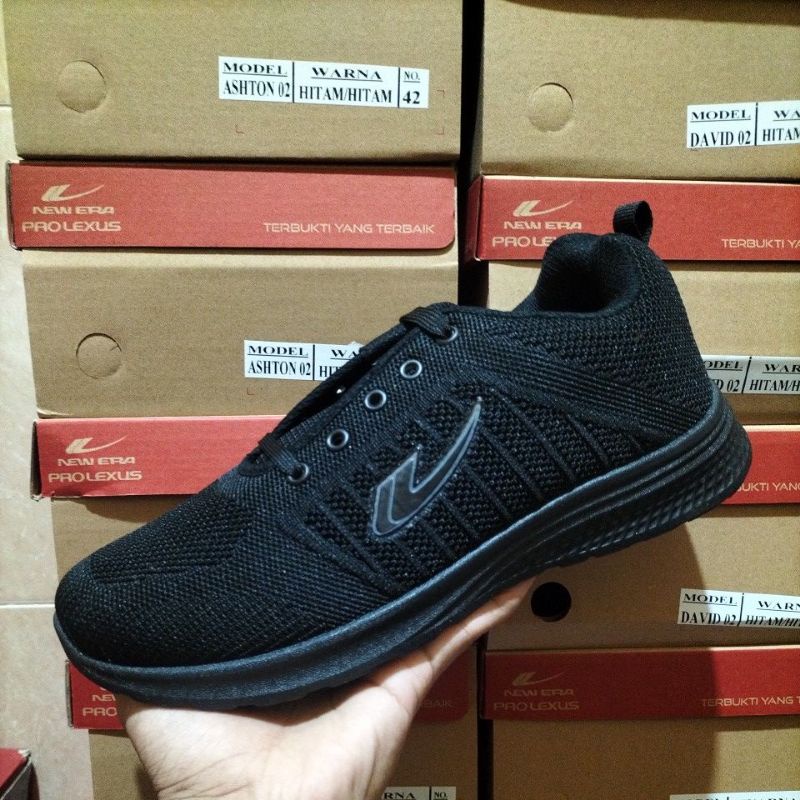 Jual SEPATU SEKOLAH NEW ERA HITAM POLOS &HITAM PUTIH TALI 39-43 | Shopee Indonesia