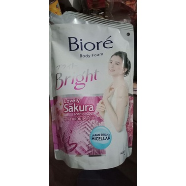 Jual Biore Body Foam Bright Lovely Sakura 400ml | Shopee Indonesia