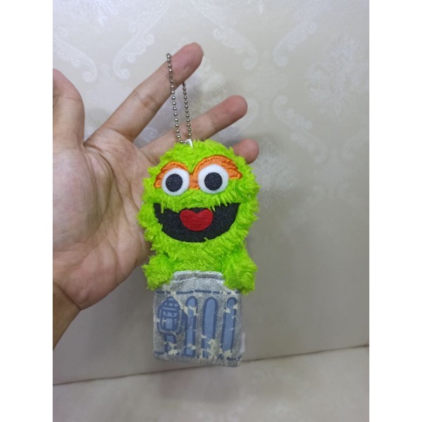 Jual boneka oscar sesame street original minus | Shopee Indonesia