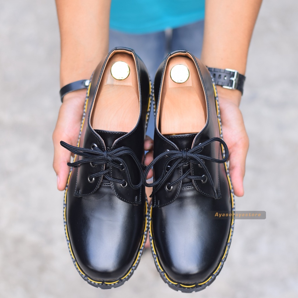 Jual SEPATU Low Boots Model Docmart 1461 Smooth Dr Martens 3 hole ...
