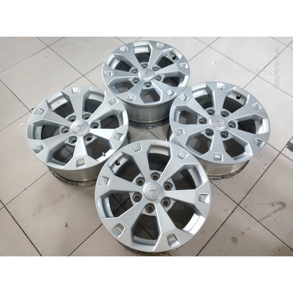 Jual Velg Mobil Second Pajero Dakar Ring 17 Pcd 6x139.7 | Shopee Indonesia