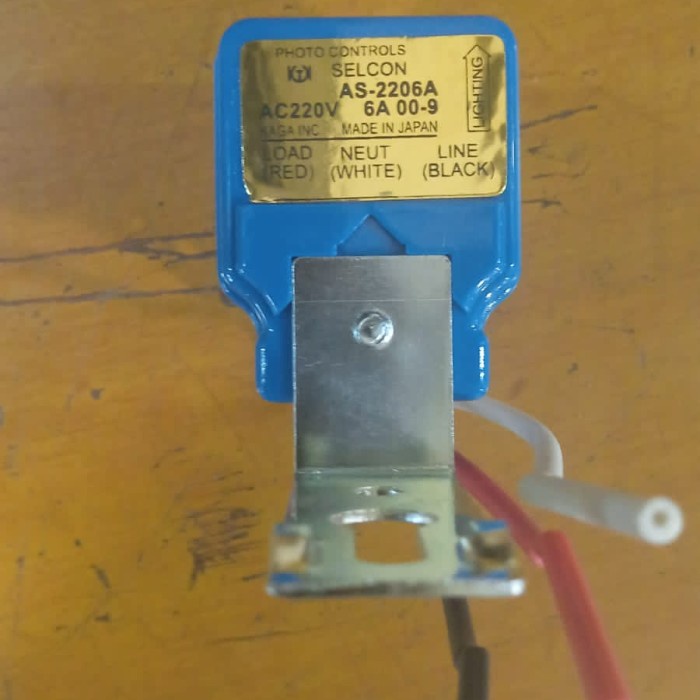 Jual Elec Photo Cell Selkon 6A Sensor Cahaya -Photo Cell 6 Ampere ...