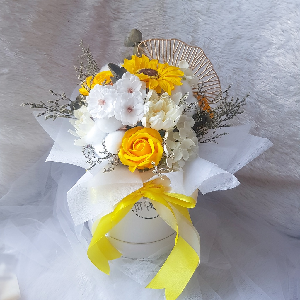 Jual Sunny Medium Bloom Dome with Cotton Flower Soap Flower Mix Cotton ...