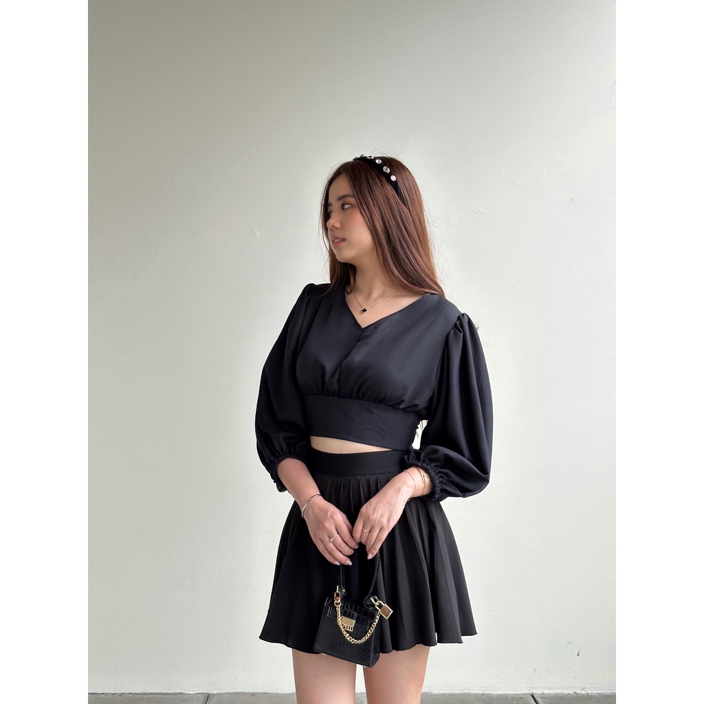 Jual Aveline - Aurora Top / Satin Blouse / Atasan Satin / Puffy Top | Shopee Indonesia