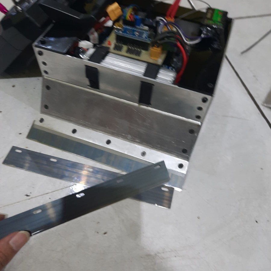 Jual Robot Sumo 3kg RC (Unit Body + Roda + Motor Dc Only) | Shopee Indonesia