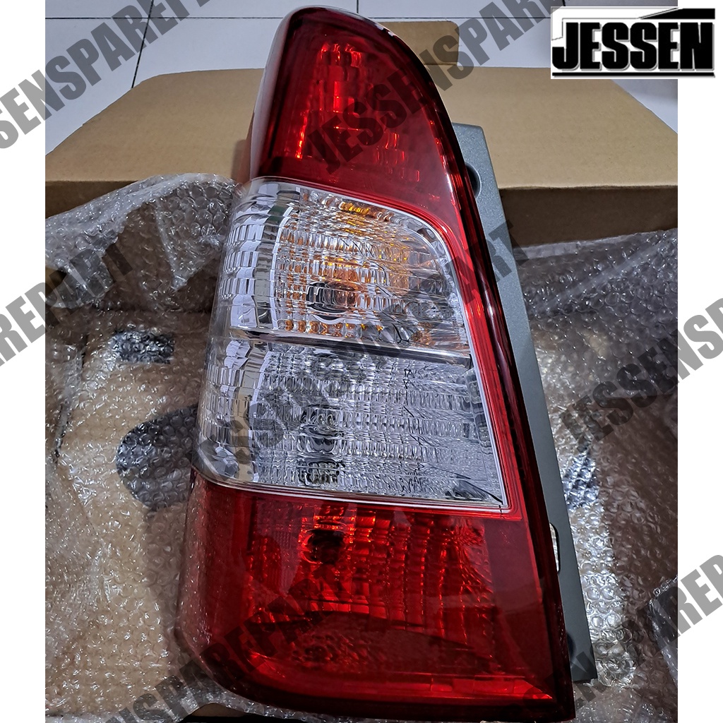 Jual Lampu Stop / Stop Lamp Belakang Kiri Innova 81560-0K210 Original ...