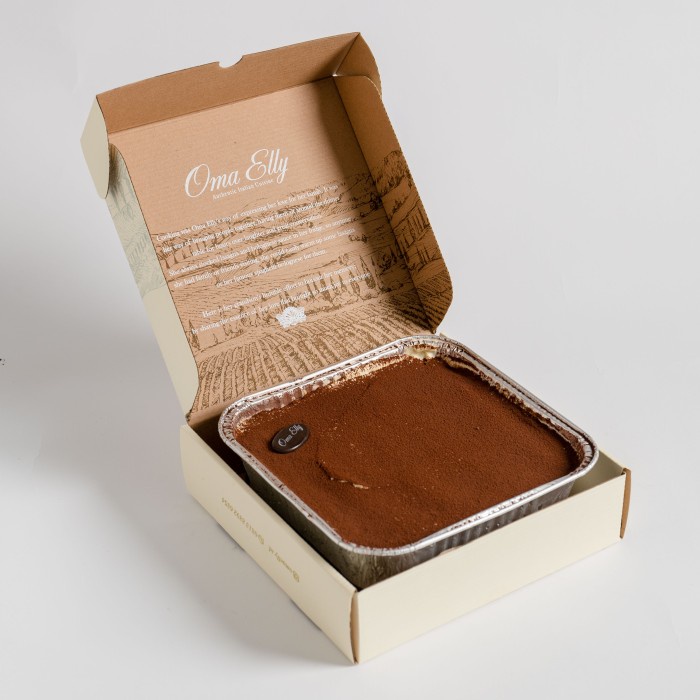 Jual OMA ELLY KITCHEN TIRAMISU MEDIUM - KAHLUA | Shopee Indonesia