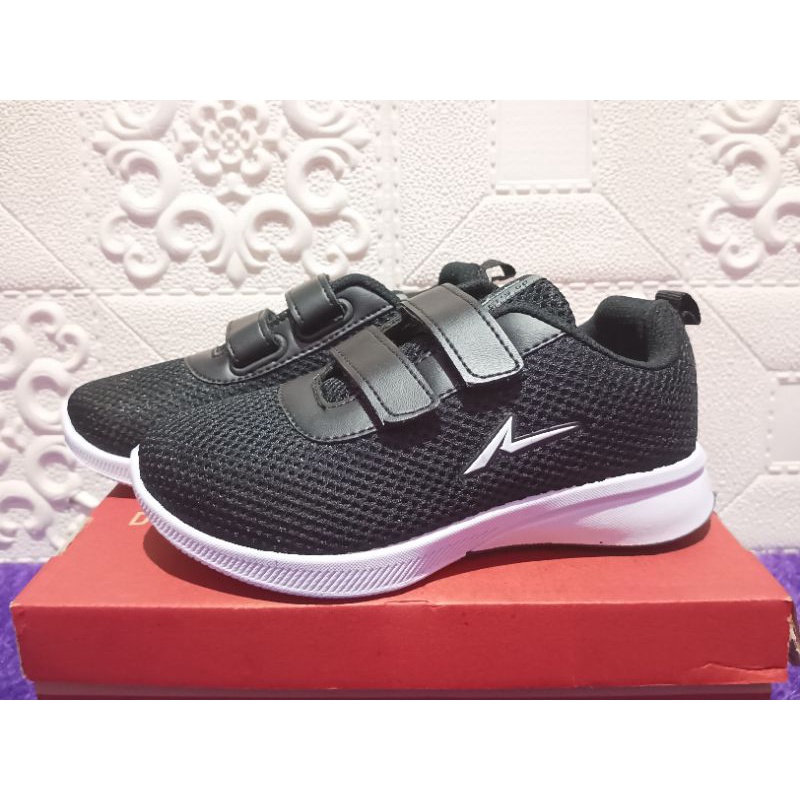 Jual Sepatu Ando BSC 35 Velcro Hitam Putih - Sepatu Sekolah/Sepatu Ando ...