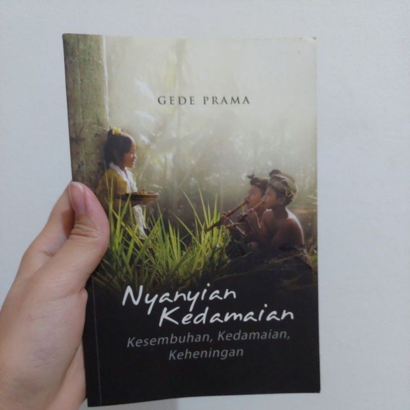 Jual BUKU ORI BEKAS - Nyanyian Kedamaian (Gede Prama) | Shopee Indonesia