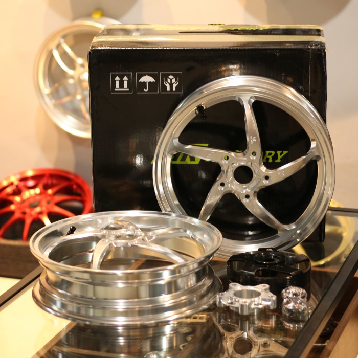 Jual Velg Mk Factory Model Piega Silver Vespa Sprint Primavera S Lx Gts ...