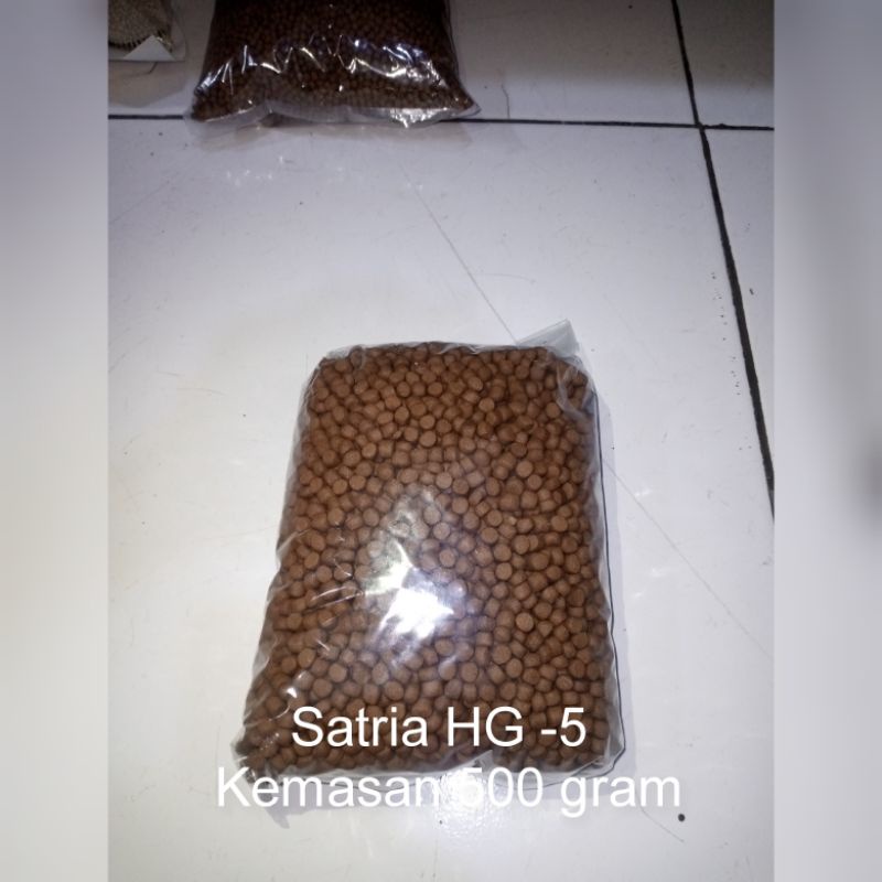 Jual pelet ikan terapung SATRIA HG -3 & -5 pakan ikan apung repack | Shopee Indonesia