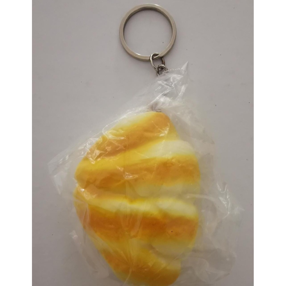 Jual Gantungan kunci squishy roti croissant kroisan | Shopee Indonesia