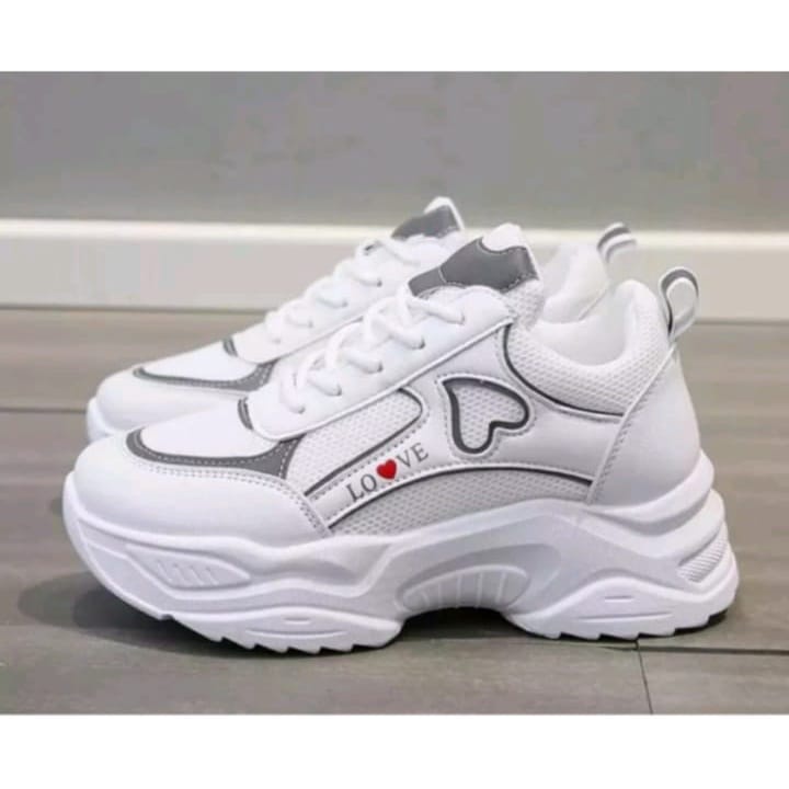 Jual Sepatu Wanita Sneakers Jintu Love FASHION Korean Style LV01 ...