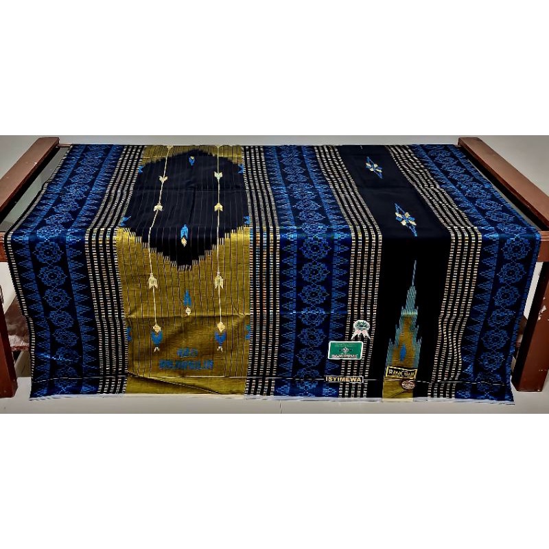 Jual Raja Mulia 420 Exclusive Sarung Tenun Tradisional Sutra Samarinda ...