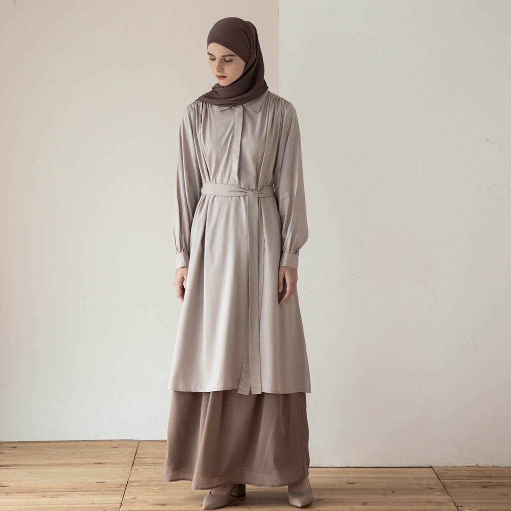 Jual Kinanthi by Aska Label - Tunik wanita bahan rayon dengan kerah, kancing depan dan tali ...