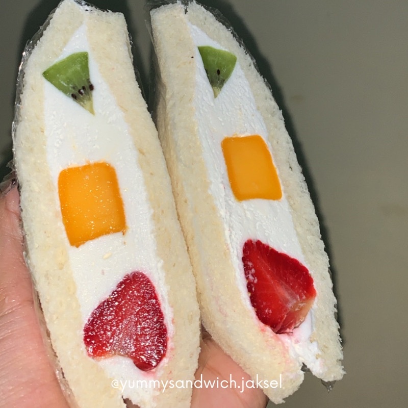Jual FRUIT SANDO SANDWICH BUAH VARIAN CREAM OREO by Yummysandwich ...