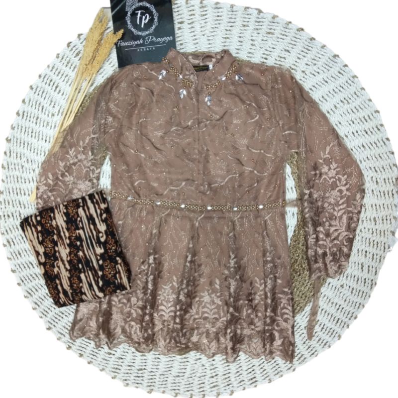 Jual Setelan Kebaya Putri Tille Payet dan Rok Wisuda Lamaran Pager Ayu ...