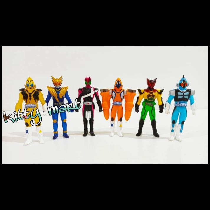 Jual Mainan Kamen Rider Set 6 Action Figure Baja Hitam | Shopee Indonesia