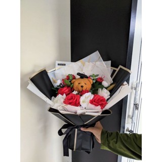 Jual Bucket Bunga Boneka Besar Bucket bunga Wisuda, Anniversary, Ulang ...