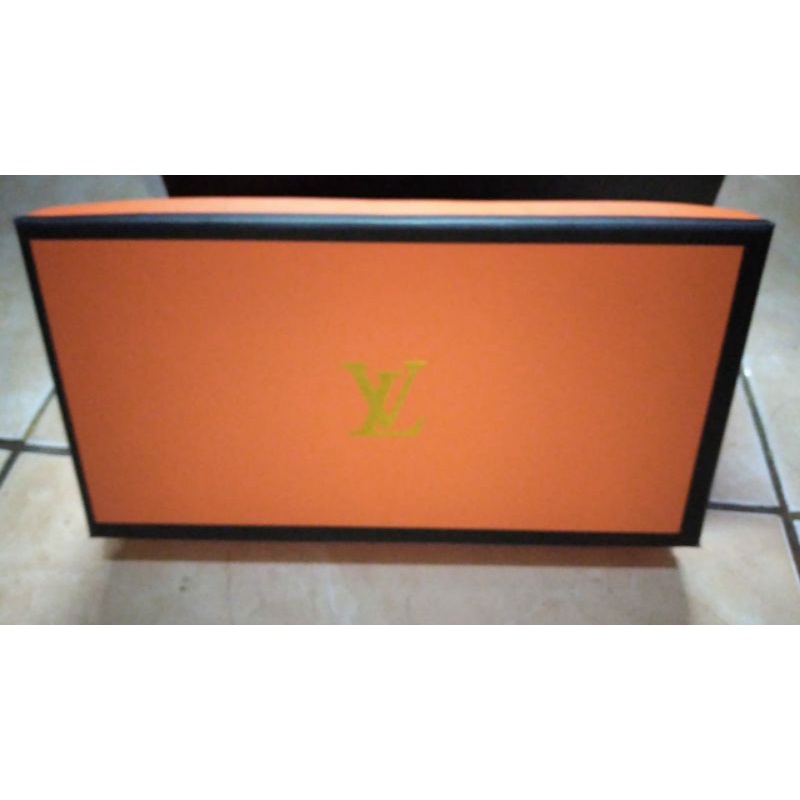 Jual kardus box packing dompet ukuran Lv ukuran 26x13x6cm | Shopee ...