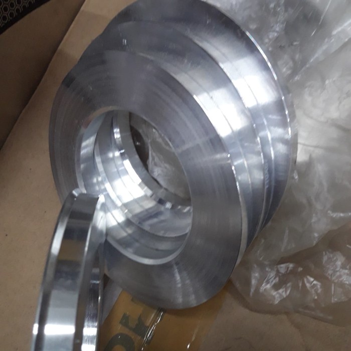Jual azkiayunisa - CENTER RING VELG MOBIL BESAR - 1 SET / 4 PCS ...