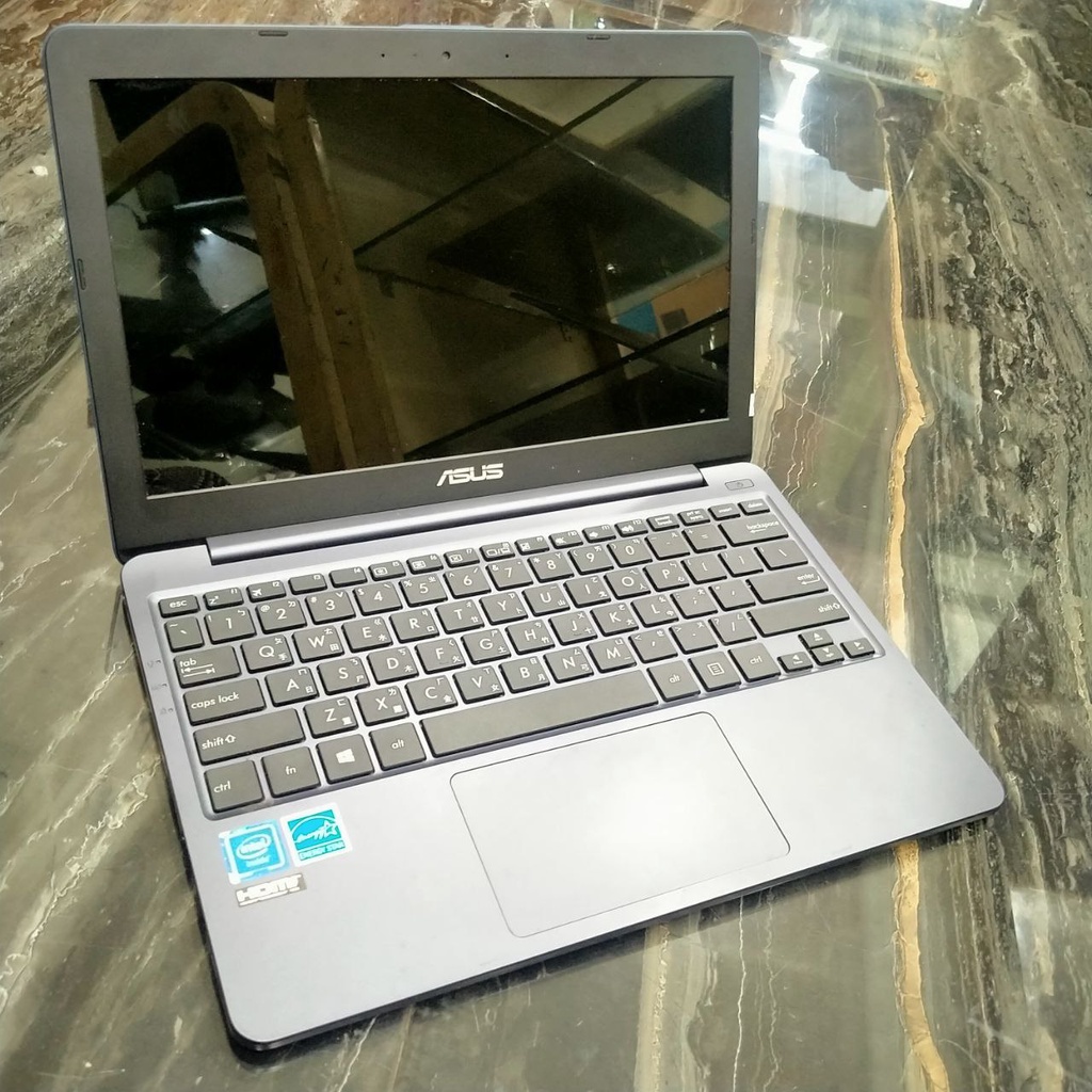Jual Laptop Asus E203NA Celeron N3350 Ram 4Gb eMMC 32Gb SCU12796 ...