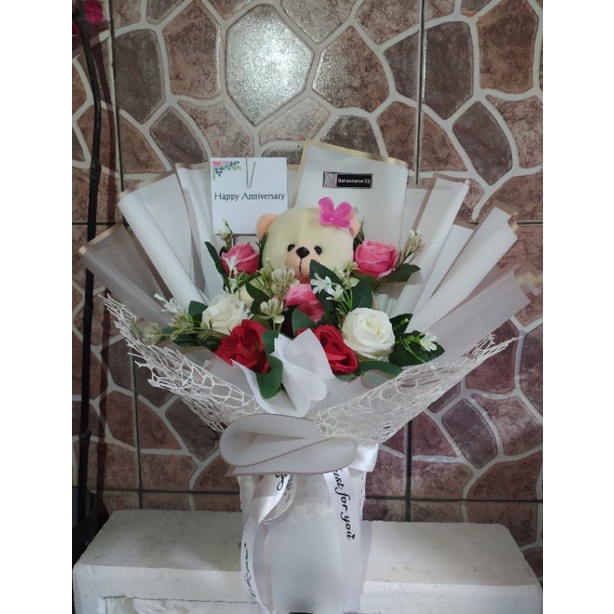 Jual Bucket bunga bucket boneka wisuda kado Anniversary Kado ulang ...