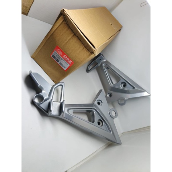 Jual Revo Fi / Revo Fit FI Injeksi Gundala Dudukan Step Kaki Belakang ...