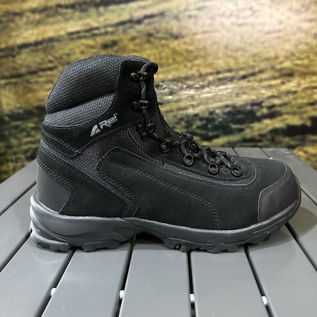 Jual Sepatu Gunung Trekking Kagera Shoes Arei Outdoor Gear | Shopee ...