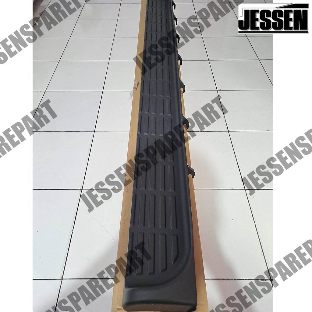Jual Footstep / Pijakan pintu Toyota Fortuner 2012-2015 51773-0K070 ...