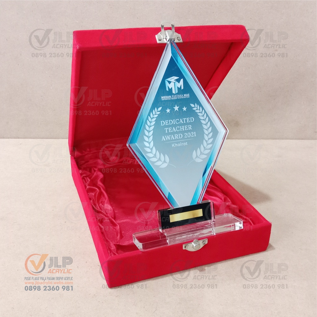 Jual PLAKAT PLUS BOX, PLAKAT CUSTOM, PLAKAT PENGHARGAAN, PLAKAT WISUDA ...