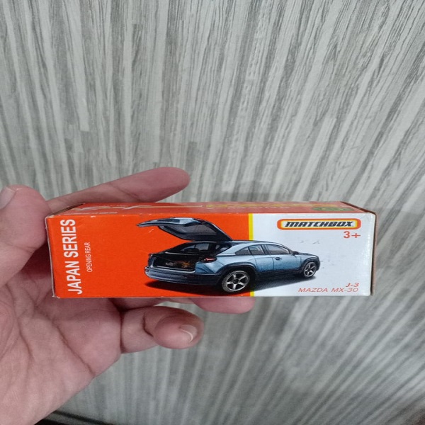 Jual diecast miniatur mobil Matchbox Japan Series J-3 MAZDA MAX - 30 ...