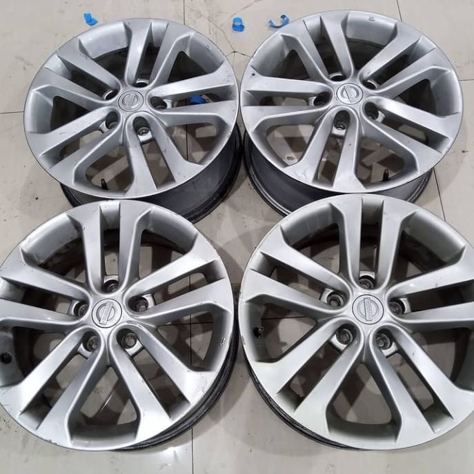 Jual VELG MOBIL ORI COPOTAN JUKE RING 17 LEBAR 7 PCD 5X114 ERTIGA ...