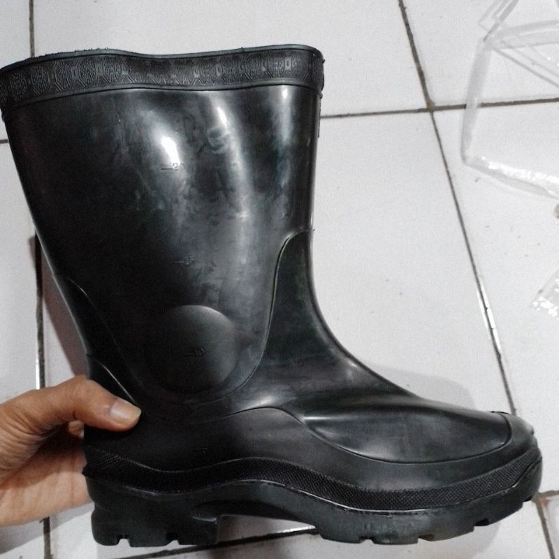 Jual SEPATU BOOT KEBUN / SEPATU BOOT ANDO/ SEPATU BOOT ORIGINAL ...