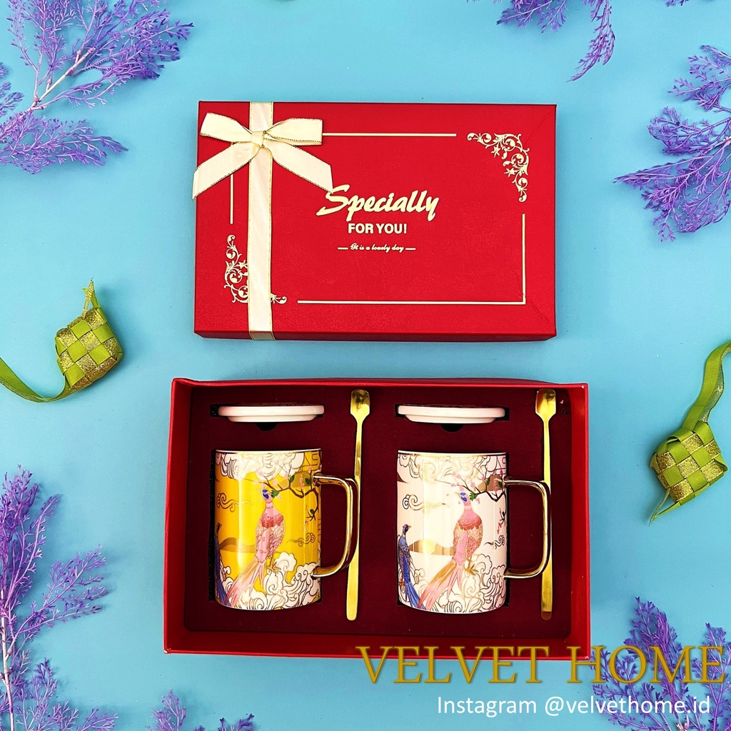 Jual Double Peacock Mug Couple Set Mug Burung Kuning Putih Hampers ...