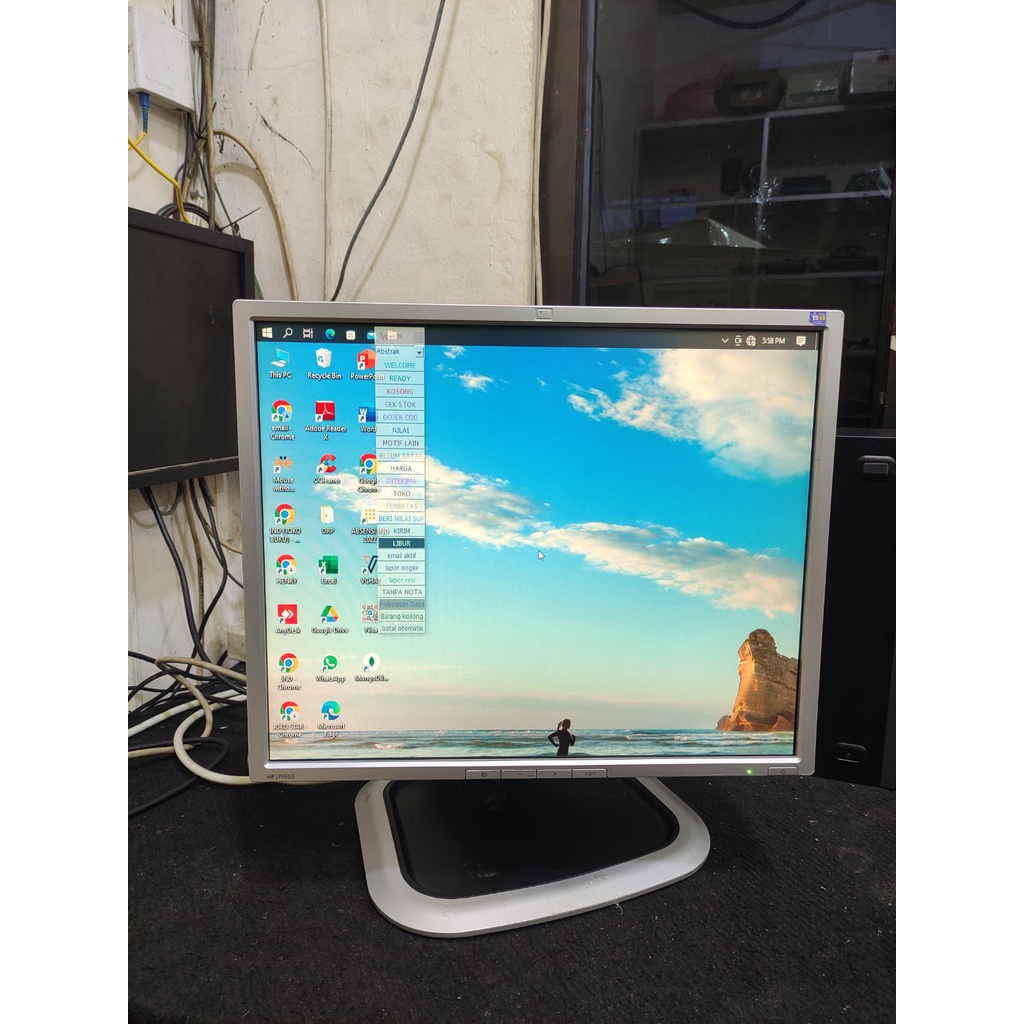 Jual Monitor Murah HP 17inc KOTAK / 19 Wide | Shopee Indonesia