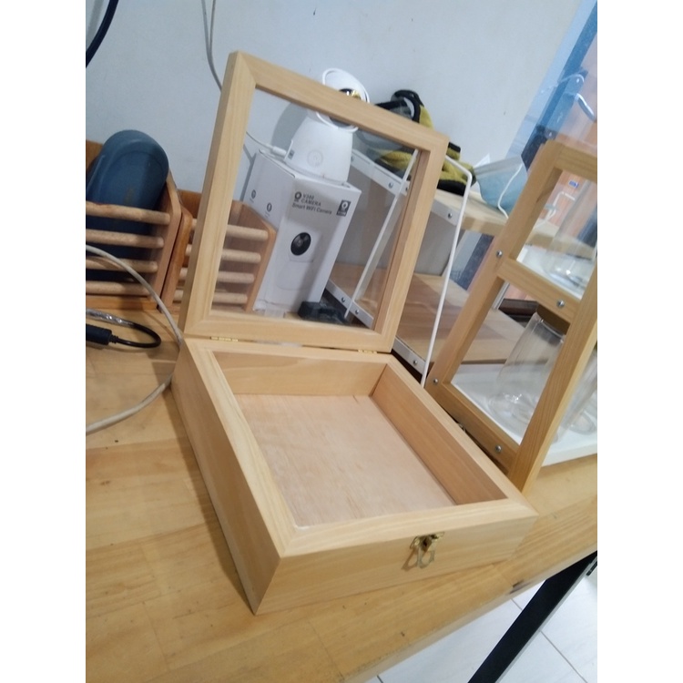 Jual Kotak box kayu akrilik ukuran 22,5x22,5x7cm | Shopee Indonesia