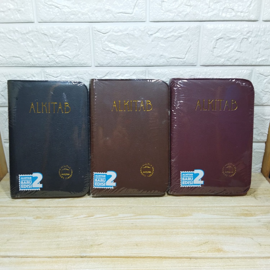 Jual Alkitab TB 2 054 TI - Alkitab Ukuran Sedang dengan Tas Kulit ...