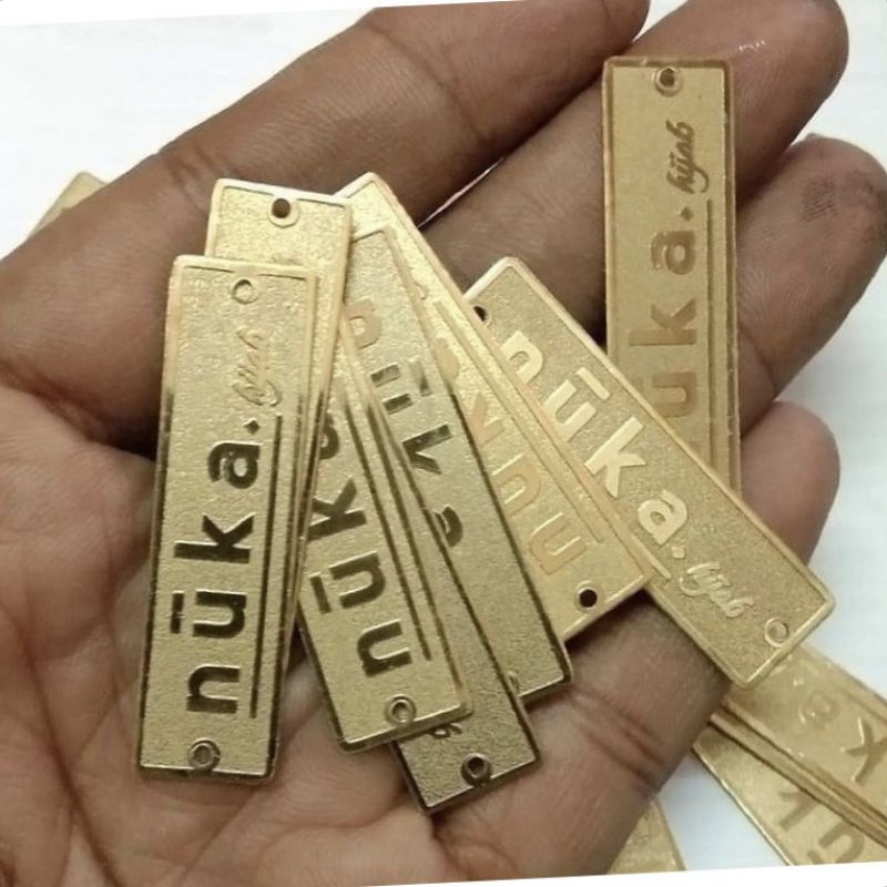 Jual label plat hijab besi kuningan | Shopee Indonesia