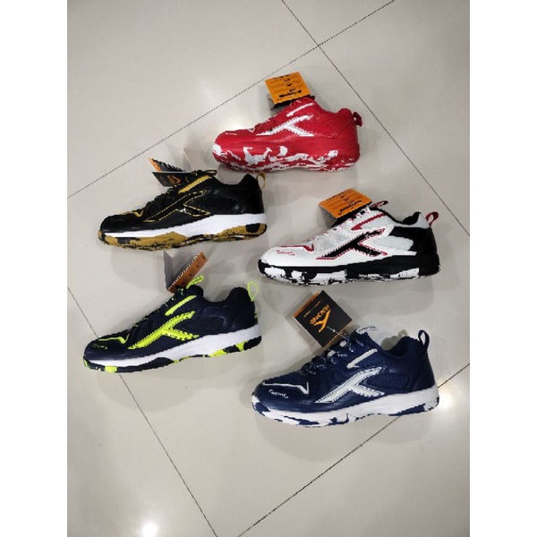 Jual SEPATU BADMINTON HUNDRED XOOM II ORIGINAL | Shopee Indonesia