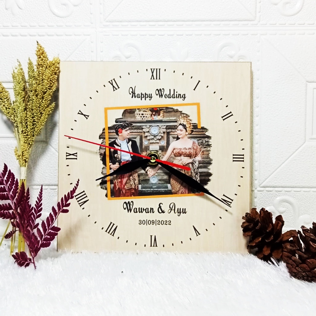 Jual Jam dinding custom kayu costum foto custome nama wedding, nikah ...
