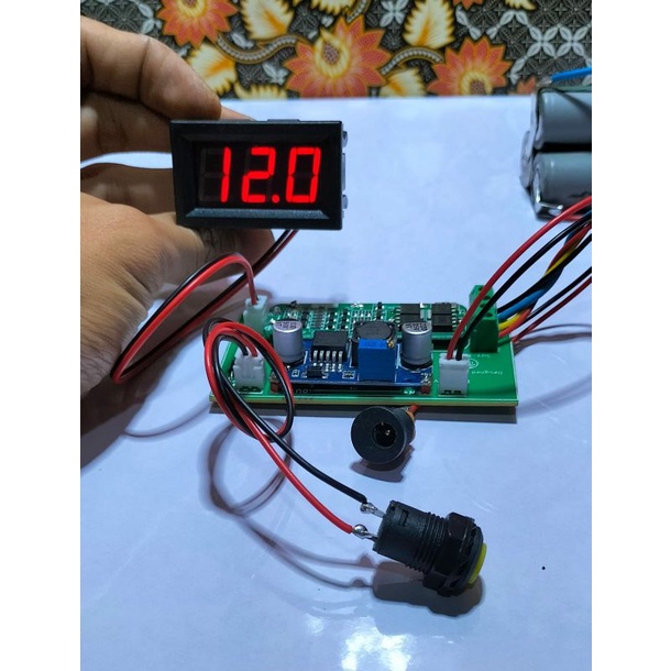 Jual Modul UPS mini 2out 12v 10amper maksimal dan variabel out 5v 7v 9v 5amper maxsimal | Shopee ...