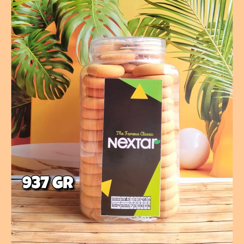 Jual Cemilan / Snack / Lebaran / Viral / Toples Jerapah / Nastar ...