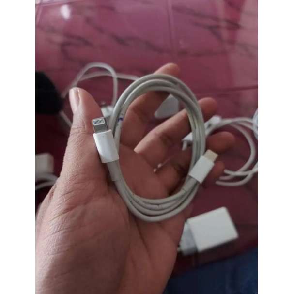 Jual Kabel Data Iphone bekas original type C to Lightning, normal 100% ...