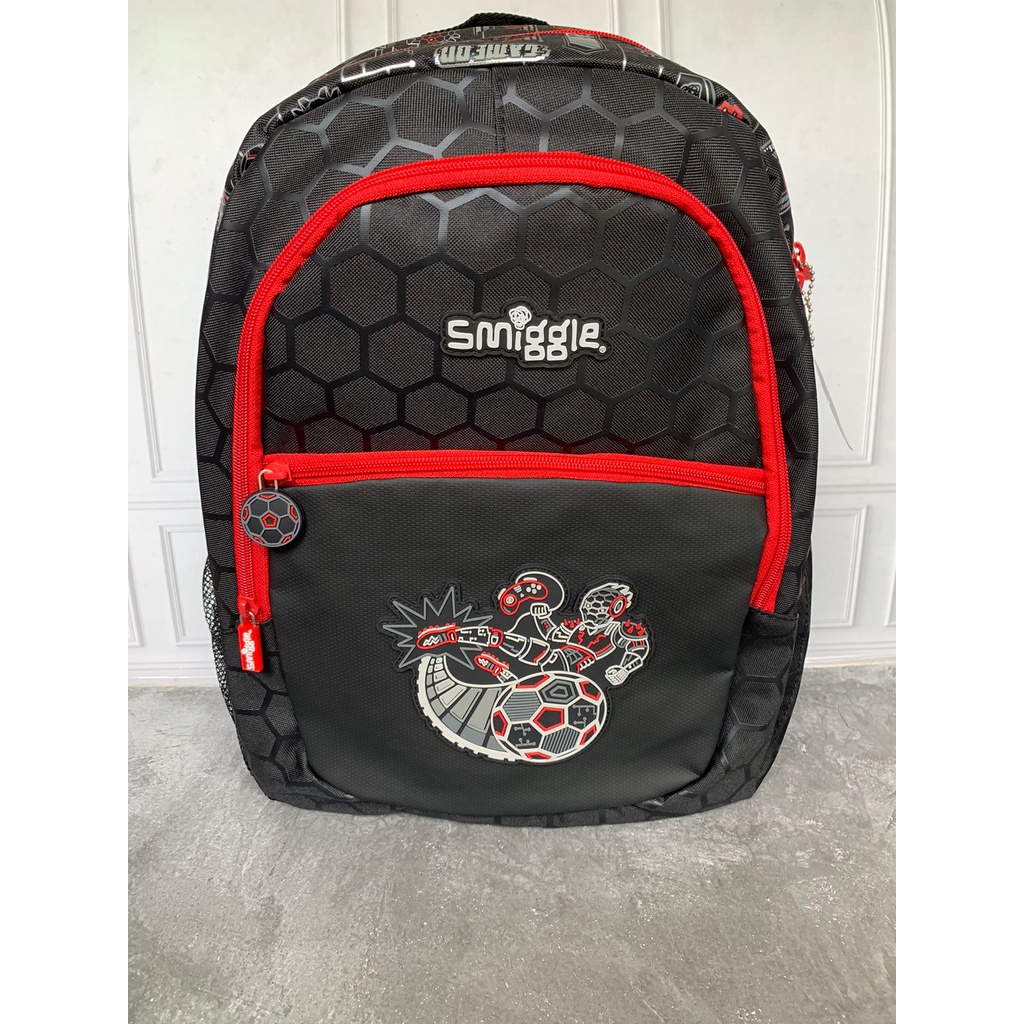 Jual SMIGGLE AWAY CLASSIC BACKPACK BLACK - TAS RANSEL SMIGGLE | Shopee ...